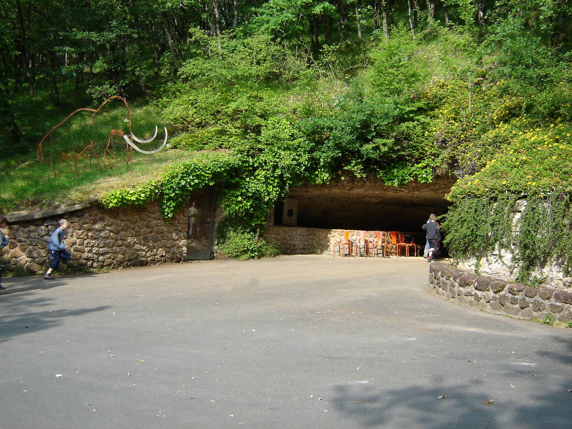 Rouffignac Cave - The Cave of the Hundred Mammoths