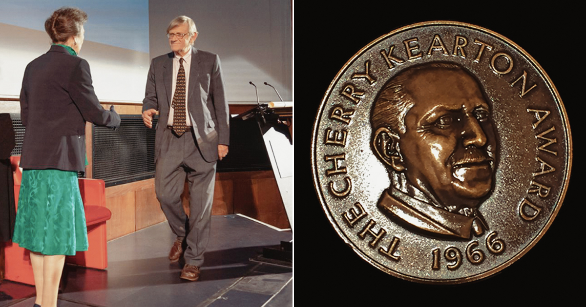 David Coulson receives RGS Cherry Kearton Award