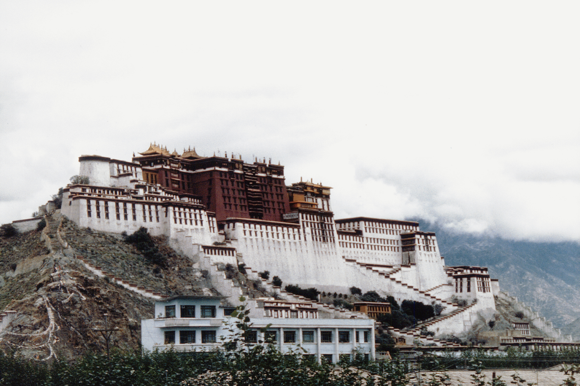 Tibet - A Photographic Journey by Robert A. Hefner III